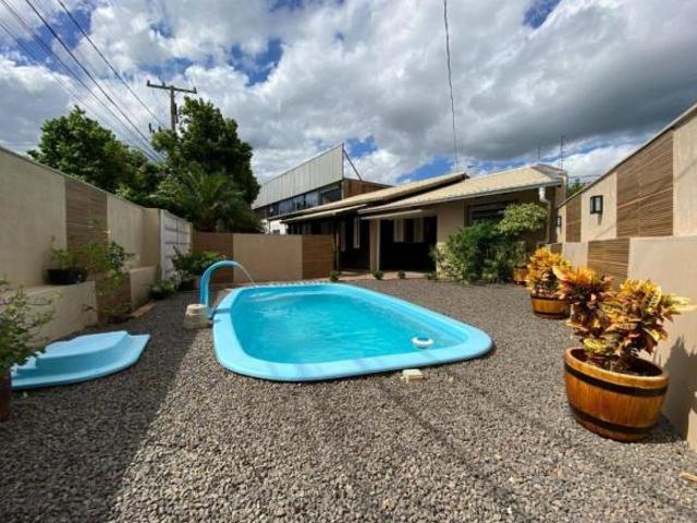 Casa com Piscina à venda em Novo Hamburgo, Bairro Liberdade