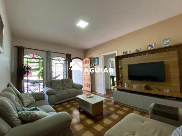 Casa com piscina à venda em Valinhos