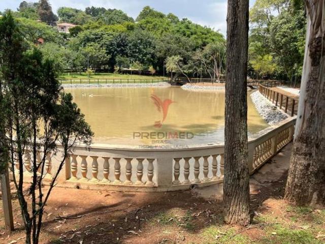 Casa com piscina a venda no Condomínio São Fernando Residência em Barueri/SP