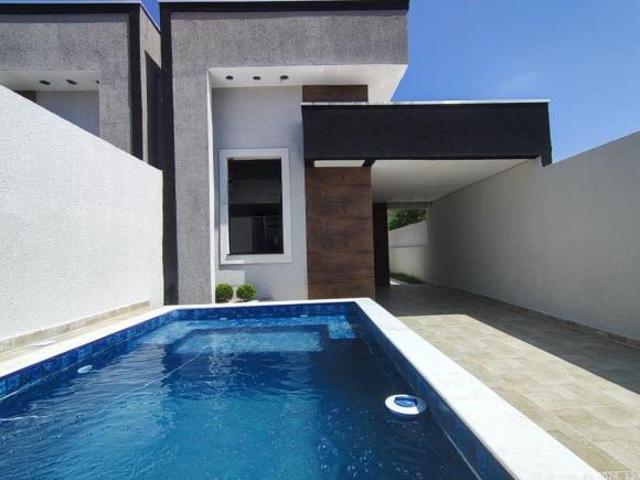 Casa com Piscina à Venda no Cibratel I em Itanhaém 410m da Praia
