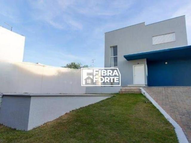 Casa com piscina a venda no Bairro Nova Europa