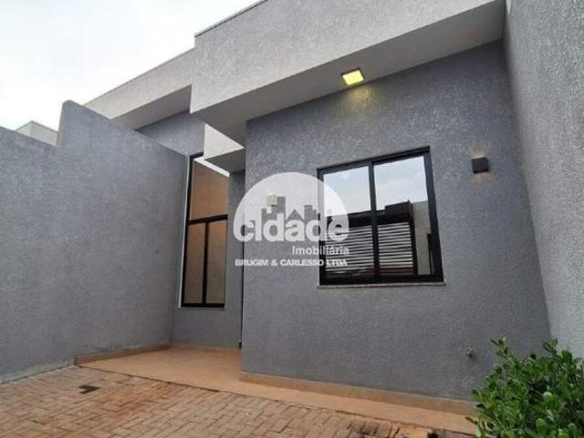 Casa com Piscina à Venda no Bairro Consolata – Cascavel/PR