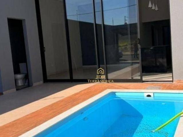 Casa com piscina à venda no bairro Pantano em Santa Bárbara d’Oeste | 2 dormitórios | 1 suíte