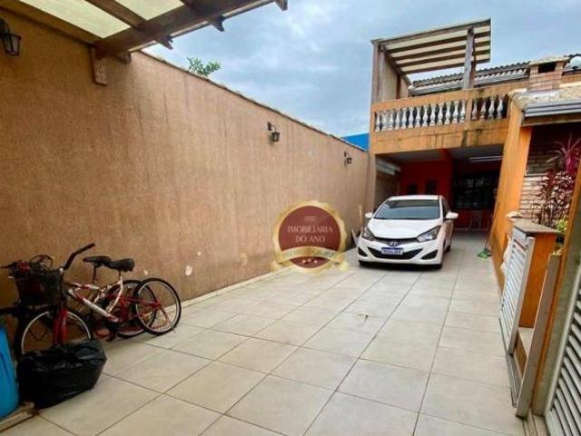 Casa com Piscina à Venda no Bairro Tupi – Espaço, Conforto e Lazer Completo