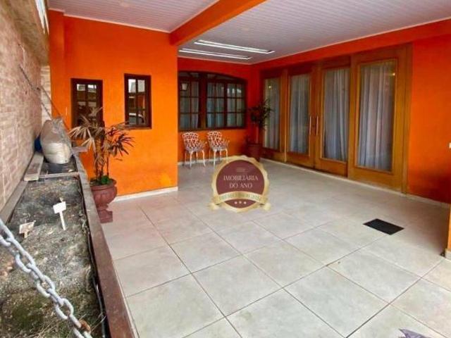 Casa com Piscina à Venda no Bairro Tupi – Espaço, Conforto e Lazer Completo