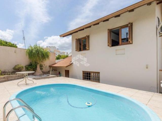Casa com piscina à venda no bairro Tristeza, em Porto Alegre