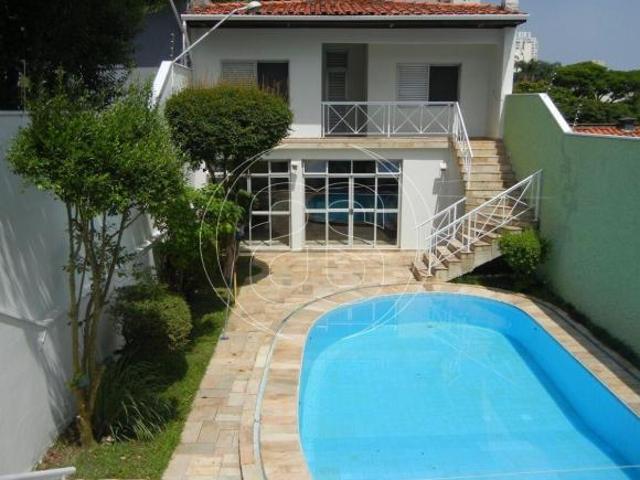 Casa com piscina à venda no Brooklin com 491m², 3 quartos sendo 1 suíte e 3 vagas de garagem