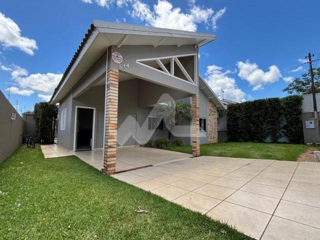 Casa com piscina à venda no Jardim Pancera com suíte 2 quartos