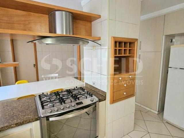 Casa com piscina a Venda no Morumbi, 450m², 3 Quartos, sendo uma suíte com banheira, 4 vagas