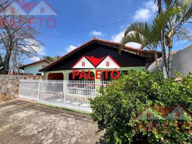 Casa com piscina a venda no melhor bairro da cidade de Porangaba, Jardim São Luiz