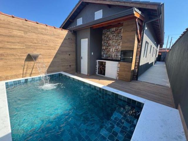 Casa com Piscina à Venda no Savoy em Itanhaém 02 Unidades Disponíveis