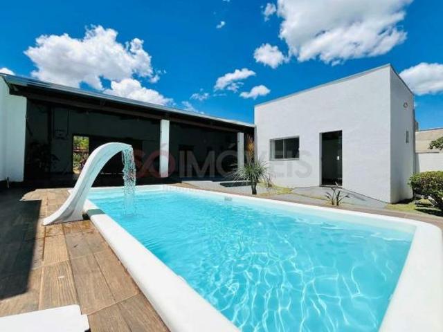CASA COM PISCINA À VENDA NO PORTAL 1 – CALDAS NOVAS