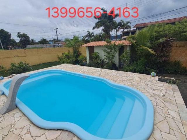 Casa com piscina a venda na praia de Itanhaém SP