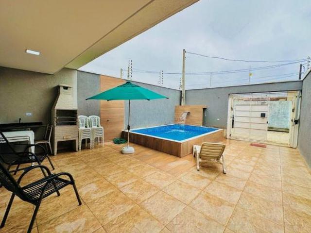 CASA COM PISCINA A VENDA NA PRAIA EM ITANHAÉM