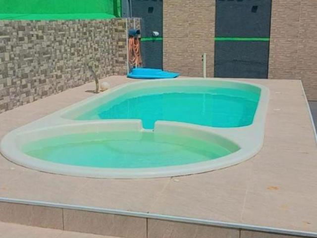 CASA COM PISCINA A VENDA NA PRAIA EM ITANHAÉM