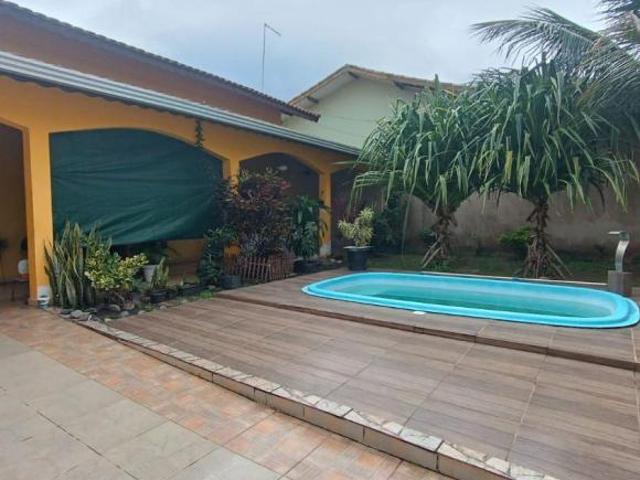 CASA COM PISCINA A VENDA NA PRAIA EM ITANHAÉM
