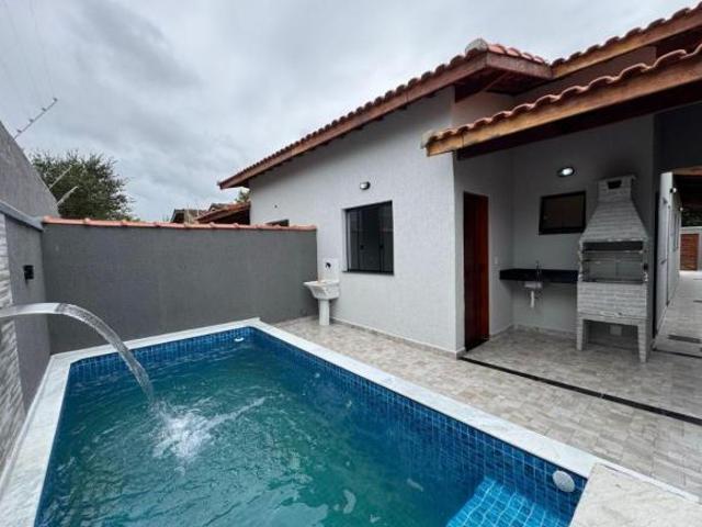 CASA COM PISCINA A VENDA NA PRAIA EM ITANHAÉM