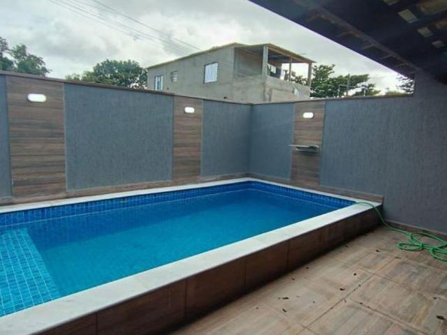CASA COM PISCINA A VENDA NA PRAIA EM ITANHAÉM