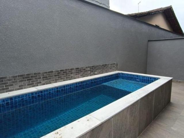 CASA COM PISCINA A VENDA NA PRAIA EM ITANHAÉM