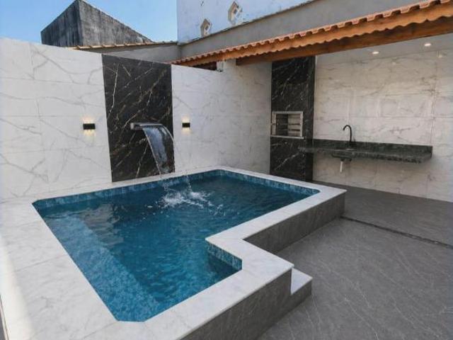 CASA COM PISCINA A VENDA NA PRAIA EM ITANHAÉM
