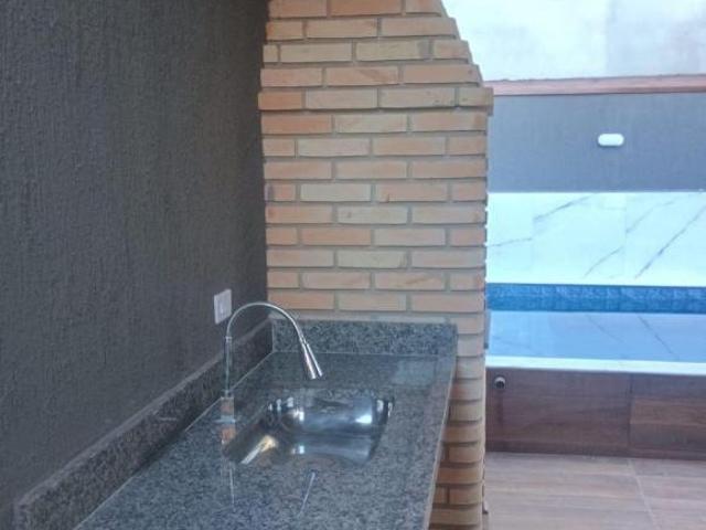 CASA COM PISCINA A VENDA NA PRAIA EM ITANHAÉM