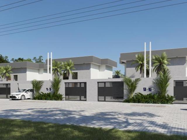 CASA COM PISCINA A VENDA NA PRAIA EM ITANHAÉM/SP