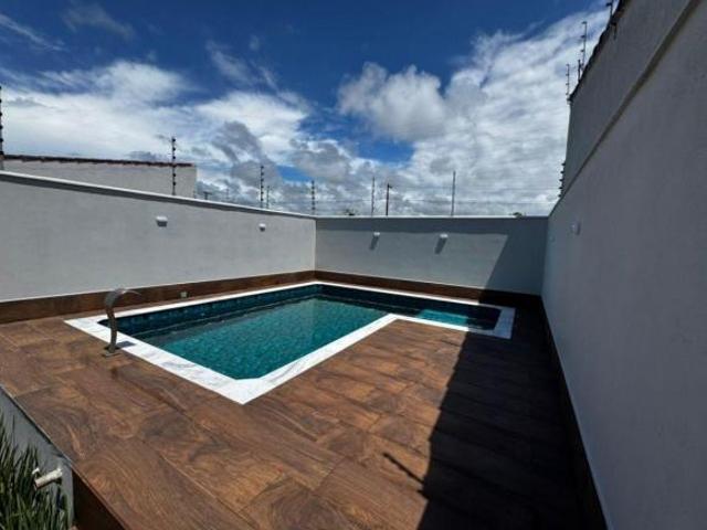 CASA COM PISCINA A VENDA NA PRAIA EM ITANHAÉM/SP