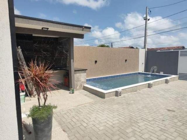 CASA COM PISCINA A VENDA NA PRAIA EM ITANHAÉM/SP