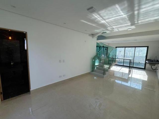 CASA COM PISCINA A VENDA NA PRAIA EM ITANHAÉM/SP