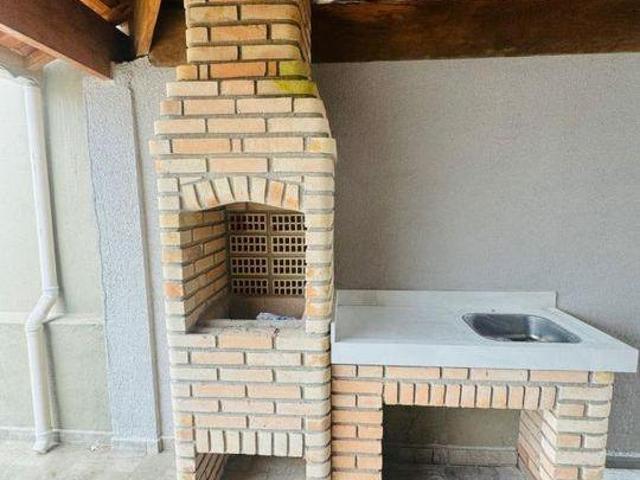 CASA COM PISCINA A VENDA NA PRAIA EM ITANHAÉM/SP