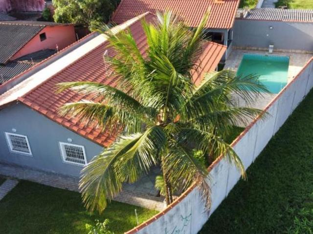 CASA COM PISCINA A VENDA NA PRAIA EM ITANHAÉM/SP