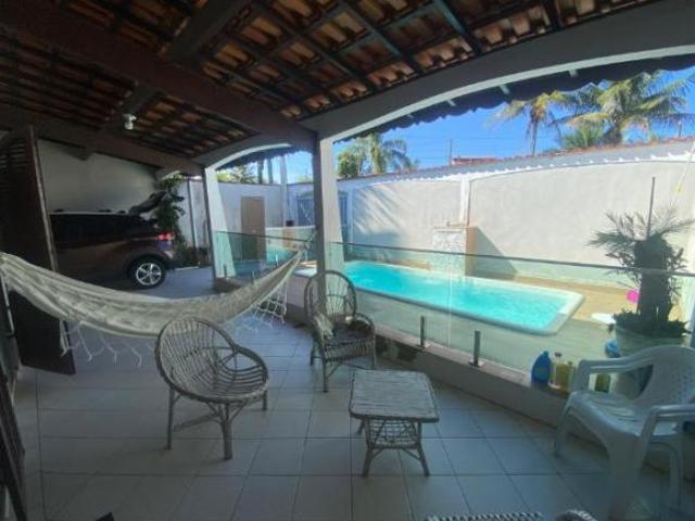 CASA COM PISCINA A VENDA NA PRAIA EM ITANHAÉM/SP