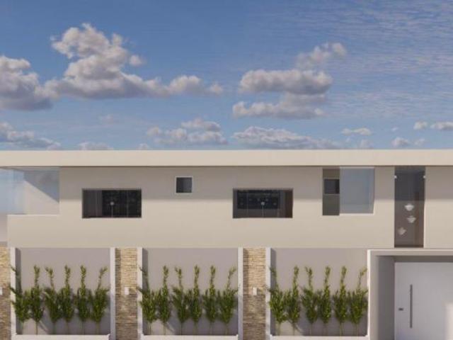 CASA COM PISCINA A VENDA NA PRAIA EM ITANHAÉM/SP