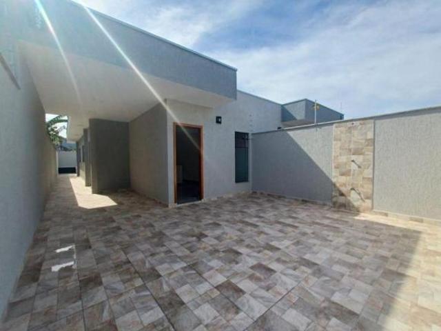 CASA COM PISCINA A VENDA NA PRAIA EM ITANHAÉM/SP