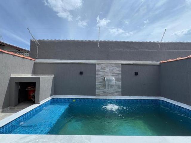 CASA COM PISCINA A VENDA NA PRAIA EM ITANHAÉM/SP