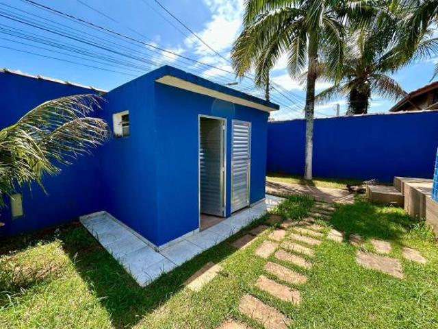 CASA COM PISCINA A VENDA NA PRAIA EM ITANHAÉM/SP