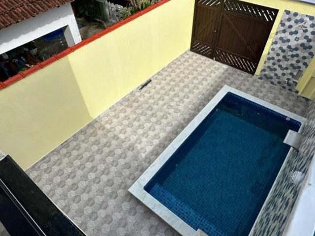CASA COM PISCINA A VENDA NA PRAIA EM ITANHAÉM/SP