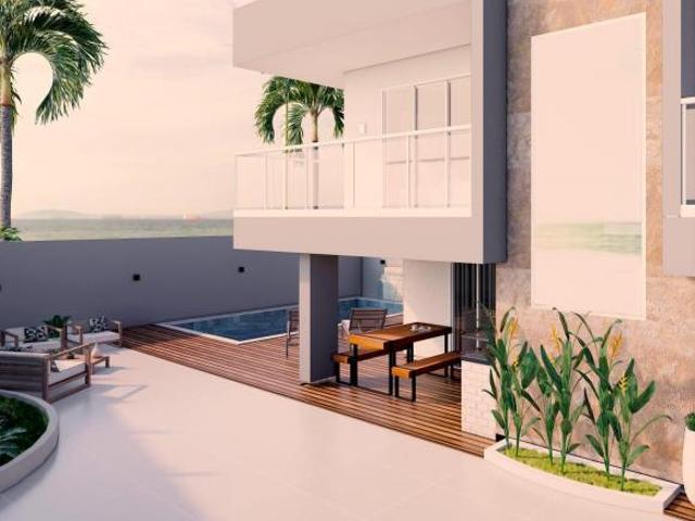 CASA COM PISCINA A VENDA NA PRAIA EM ITANHAÉM/SP
