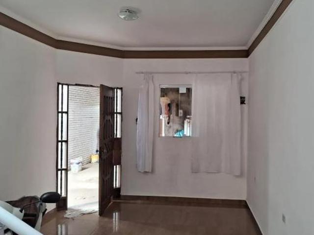 CASA COM PISCINA A VENDA NA PRAIA EM ITANHAÉM/SP