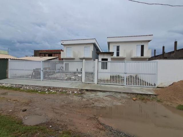 CASA COM PISCINA A VENDA NA PRAIA EM ITANHAÉM/SP
