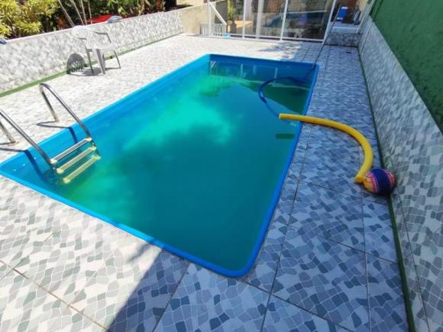 CASA COM PISCINA A VENDA NA PRAIA EM ITANHAÉM/SP