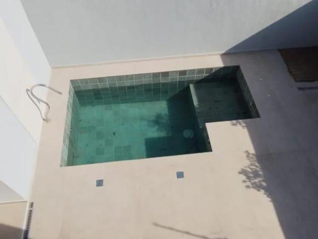 CASA COM PISCINA A VENDA NA PRAIA EM ITANHAÉM/SP