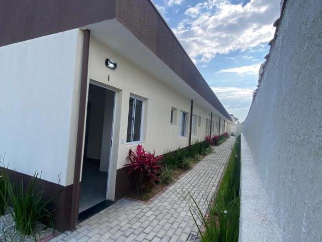 CASA COM PISCINA A VENDA NA PRAIA EM ITANHAÉM/SP