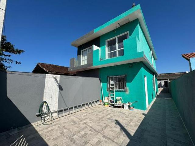 CASA COM PISCINA A VENDA NA PRAIA EM ITANHAÉM/SP