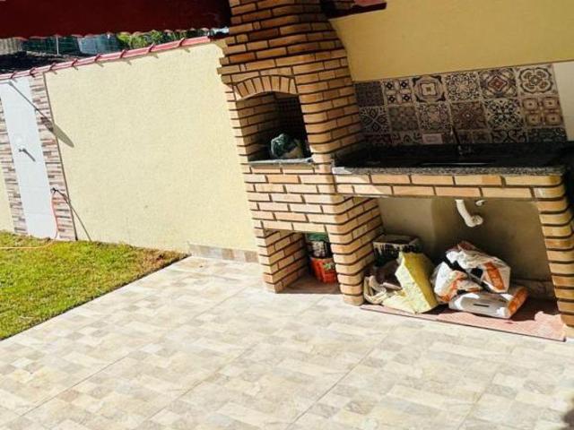 CASA COM PISCINA A VENDA NA PRAIA EM ITANHAÉM/SP