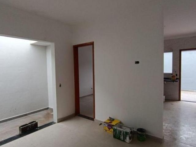 CASA COM PISCINA A VENDA NA PRAIA EM ITANHAÉM/SP