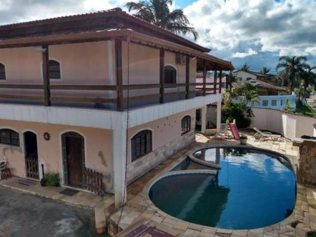 CASA COM PISCINA A VENDA NA PRAIA EM ITANHAÉM/SP