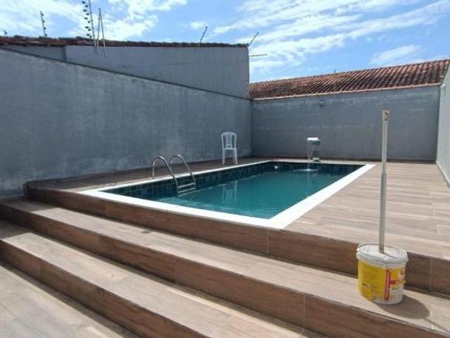 CASA COM PISCINA A VENDA NA PRAIA EM ITANHAÉM/SP