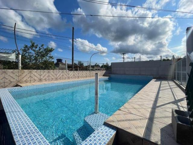CASA COM PISCINA A VENDA NA PRAIA EM ITANHAÉM/SP