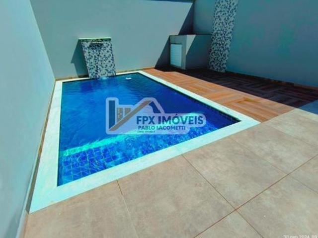CASA COM PISCINA A VENDA NA PRAIA EM ITANHAÉM/SP